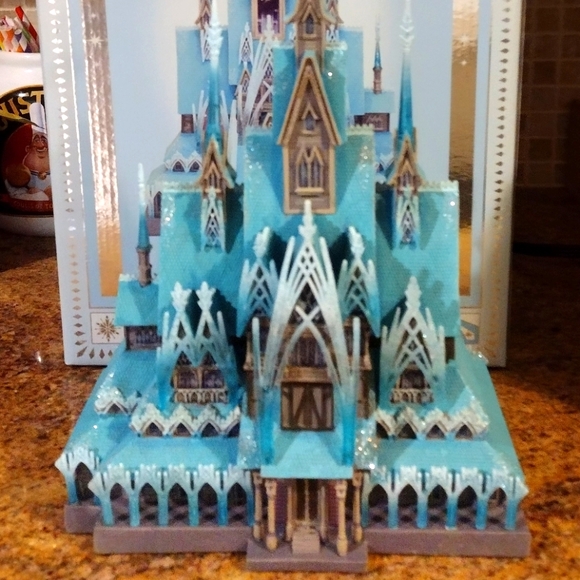 Disney | Other | Disney Frozen Castle Lightup Figurine Limited Edition ...